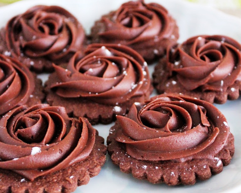 11 Piped Shortbread Cookie Recipes - Fill My Recipe Book