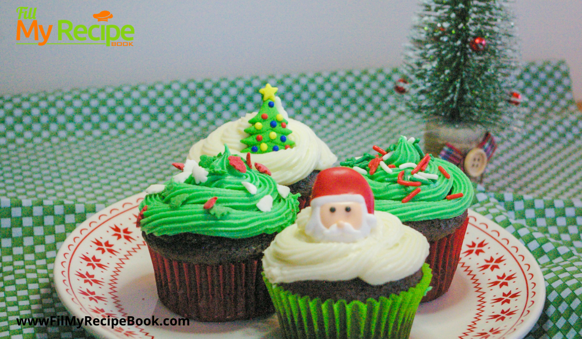 Decorated Christmas Chocolate Cupcakes - Fill My Recipe Book